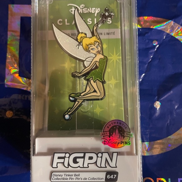 Disney | Accessories | Figpin Disney Parks Exclusive 222 Peter Pans ...